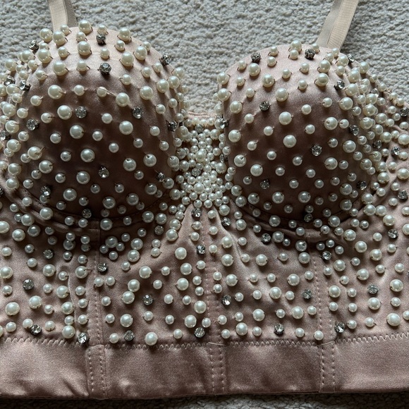 Windsor | Tops | Windsor Dearly Beaded Pearl Rhinestone Embellished ...